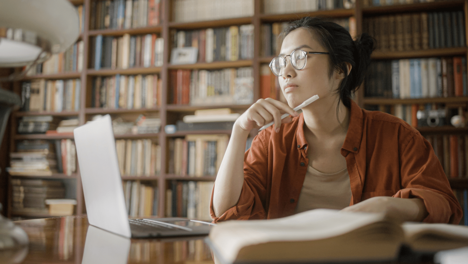 10 Questions to Ask Yourself When Writing A Book Review - Bookish
